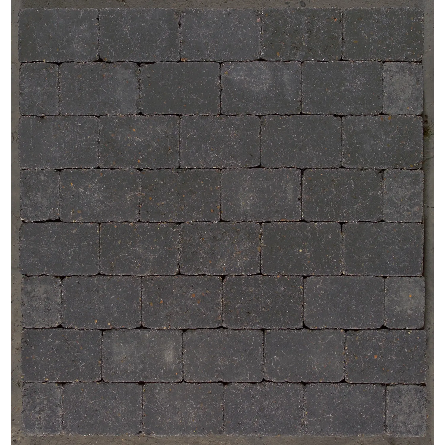 Herregårdssten med rumlet kant 1/2 sten koks 14x10,5x7 cm