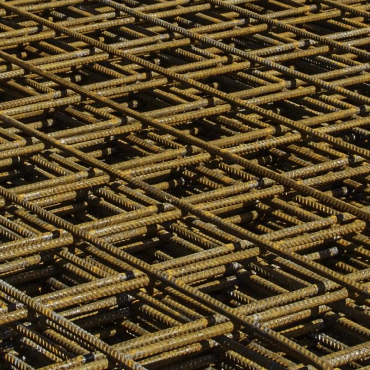 Svejst armeringsnet af koldtrukket ribbet tråd 150x8 mm 1,5x2,5 m